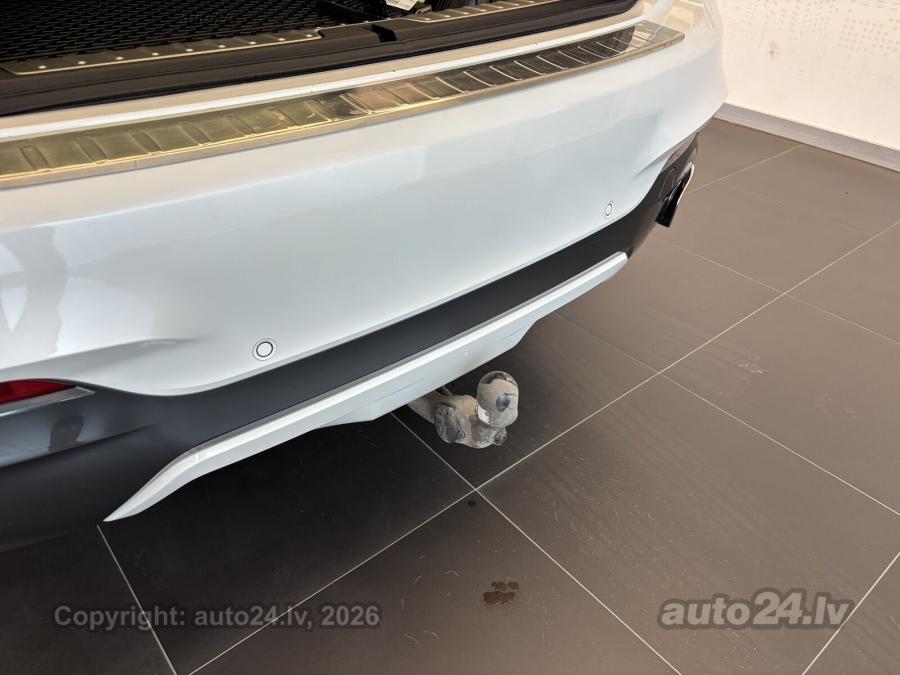 White BMW X6 2017 in Tallinn, with an engine capacity of 3.00 L and mileage of 132 thousand km for 32320 €, photo 21 on AUTOMOTO.COM.LV