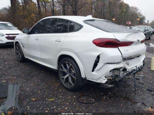 Yellow BMW X6 2021 in Klaipeda, with an engine capacity of 3.00 L and mileage of 74 thousand km for 32200 €, photo 3 on AUTOMOTO.COM.LV