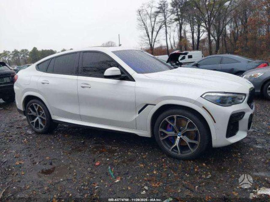 Yellow BMW X6 2021 in Klaipeda, with an engine capacity of 3.00 L and mileage of 74 thousand km for 32200 €, photo 14 on AUTOMOTO.COM.LV