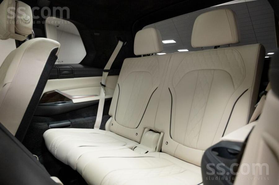 Melns BMW X7 2019 Rīga, ar dzinēja tilpumu 3.00 L un nobraukumu 121 tūkst. km par 55900 €, foto 8 vietnē AUTOMOTO.COM.LV