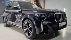 Melns BMW X7 2019 Tallina, ar dzinēja tilpumu 2.99 L un nobraukumu 65 tūkst. km par 72995 €, foto 3 vietnē AUTOMOTO.COM.LV