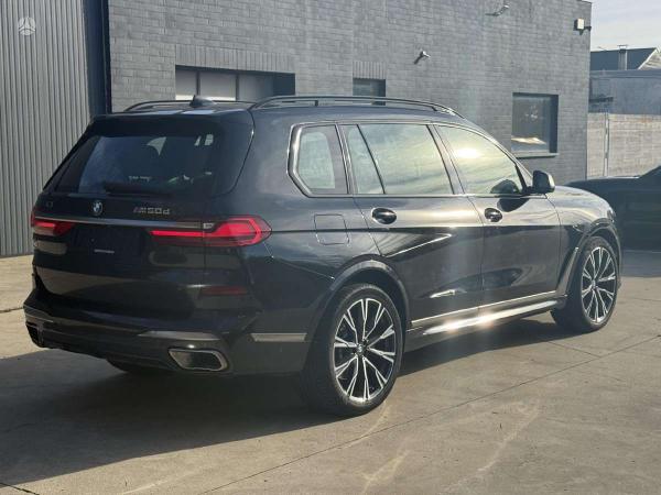 Melns BMW X7 2019 Tauragė, ar dzinēja tilpumu 2.99 L un nobraukumu 200 tūkst. km par 42900 €, foto 3 vietnē AUTOMOTO.COM.LV