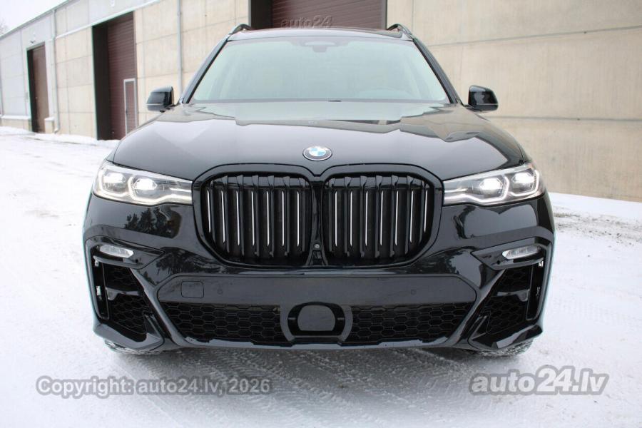 Melns BMW X7 2019 Tallina, ar dzinēja tilpumu 4.40 L un nobraukumu 140 tūkst. km par 55000 €, foto 3 vietnē AUTOMOTO.COM.LV