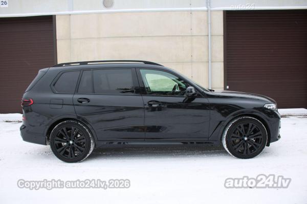 Melns BMW X7 2019 Tallina, ar dzinēja tilpumu 4.40 L un nobraukumu 140 tūkst. km par 55000 €, foto 4 vietnē AUTOMOTO.COM.LV