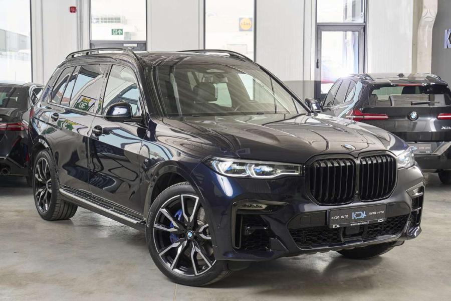 Black BMW X7 2019 in Kaunas, with an engine capacity of 2.99 L and mileage of 191 thousand km for 48950 €, photo 1 on AUTOMOTO.COM.LV