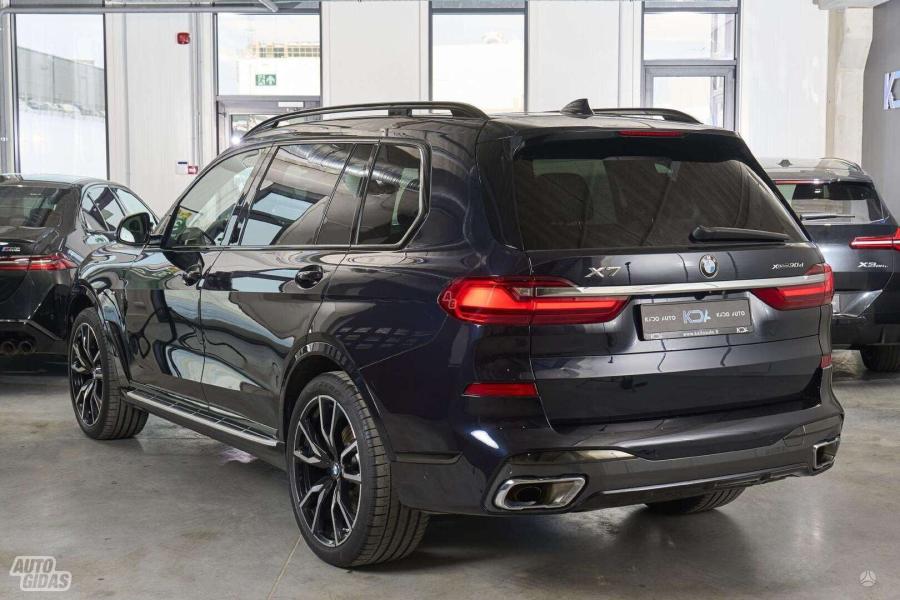 Melns BMW X7 2019 Marijampole, ar dzinēja tilpumu 3.00 L un nobraukumu 191 tūkst. km par 48950 €, foto 6 vietnē AUTOMOTO.COM.LV
