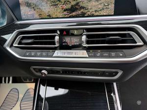Melns BMW X7 2019 Tauragė, ar dzinēja tilpumu 2.99 L un nobraukumu 180 tūkst. km par 44500 €, foto 22 vietnē AUTOMOTO.COM.LV