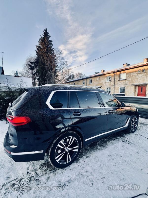 Black BMW X7 2019 in Tallinn, with an engine capacity of 3.00 L and mileage of 130 thousand km for 55000 €, photo 5 on AUTOMOTO.COM.LV