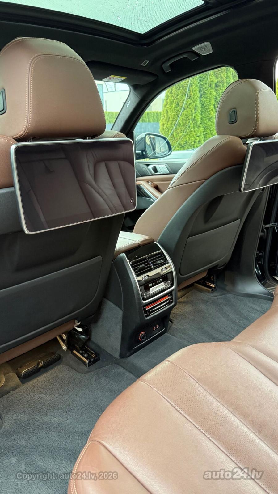 Melns BMW X7 2019 Tallina, ar dzinēja tilpumu 3.00 L un nobraukumu 187 tūkst. km par 53700 €, foto 13 vietnē AUTOMOTO.COM.LV