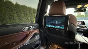 Melns BMW X7 2019 Tallina, ar dzinēja tilpumu 3.00 L un nobraukumu 187 tūkst. km par 53700 €, foto 15 vietnē AUTOMOTO.COM.LV