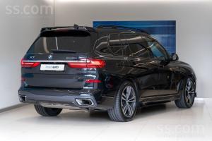Melns BMW X7 2019 Rīga, ar dzinēja tilpumu 3.00 L un nobraukumu 271 tūkst. km par 43990 €, foto 4 vietnē AUTOMOTO.COM.LV
