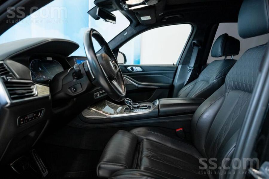 Melns BMW X7 2019 Rīga, ar dzinēja tilpumu 3.00 L un nobraukumu 271 tūkst. km par 43990 €, foto 17 vietnē AUTOMOTO.COM.LV