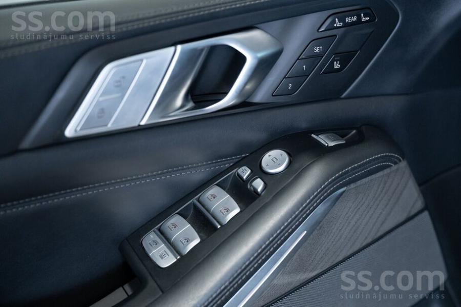 Melns BMW X7 2019 Rīga, ar dzinēja tilpumu 3.00 L un nobraukumu 271 tūkst. km par 43990 €, foto 25 vietnē AUTOMOTO.COM.LV
