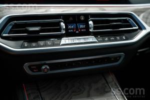 Melns BMW X7 2019 Rīga, ar dzinēja tilpumu 3.00 L un nobraukumu 271 tūkst. km par 43990 €, foto 29 vietnē AUTOMOTO.COM.LV