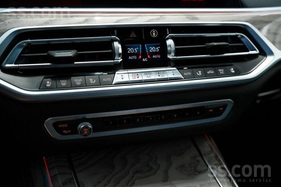 Melns BMW X7 2019 Rīga, ar dzinēja tilpumu 3.00 L un nobraukumu 271 tūkst. km par 43990 €, foto 29 vietnē AUTOMOTO.COM.LV