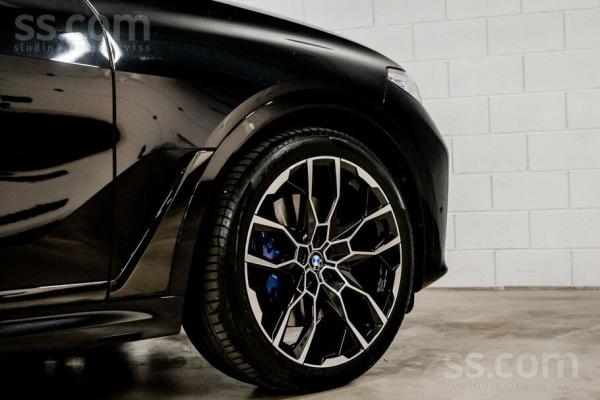 Black BMW X7 2019 in Tallinn, with an engine capacity of 3.00 L and mileage of 157 thousand km for 48000 €, photo 9 on AUTOMOTO.COM.LV