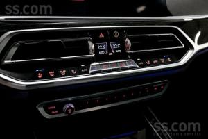 Black BMW X7 2019 in Tallinn, with an engine capacity of 3.00 L and mileage of 157 thousand km for 48000 €, photo 22 on AUTOMOTO.COM.LV