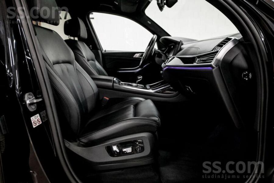 Black BMW X7 2019 in Tallinn, with an engine capacity of 3.00 L and mileage of 157 thousand km for 48000 €, photo 25 on AUTOMOTO.COM.LV