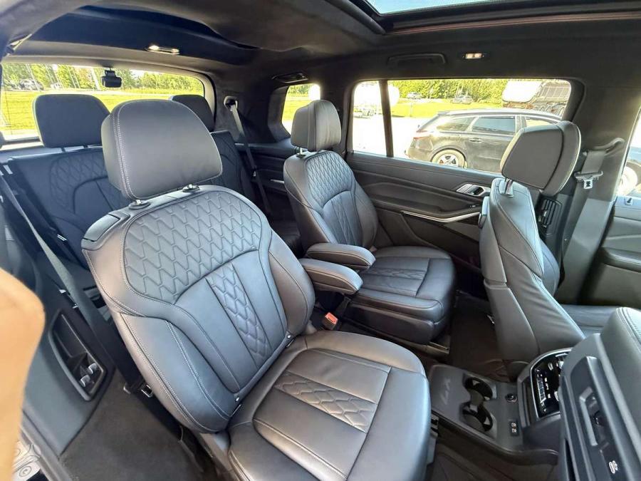 Melns BMW X7 2019 Tauragė, ar dzinēja tilpumu 2.99 L un nobraukumu 190 tūkst. km par 42900 €, foto 12 vietnē AUTOMOTO.COM.LV