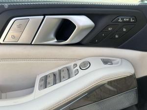 Черный БМВ X7 2019 в Тельшяй, объемом двигателя 2.99 л и пробегом 150 тыс. км за 40500 €, фото 25 на AUTOMOTO.COM.LV