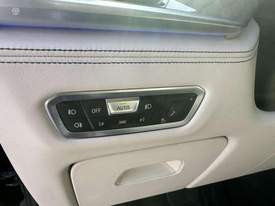 Черный БМВ X7 2019 в Тельшяй, объемом двигателя 2.99 л и пробегом 150 тыс. км за 40500 €, фото 29 на AUTOMOTO.COM.LV