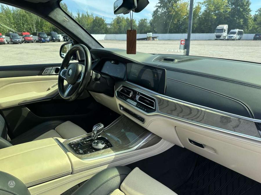 Черный БМВ X7 2019 в Тельшяй, объемом двигателя 2.99 л и пробегом 150 тыс. км за 40500 €, фото 44 на AUTOMOTO.COM.LV