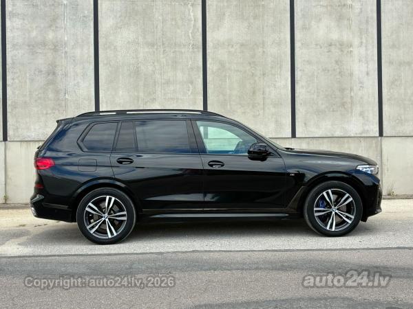Melns BMW X7 2019 Tartu, ar dzinēja tilpumu 3.00 L un nobraukumu 198 tūkst. km par 46900 €, foto 3 vietnē AUTOMOTO.COM.LV