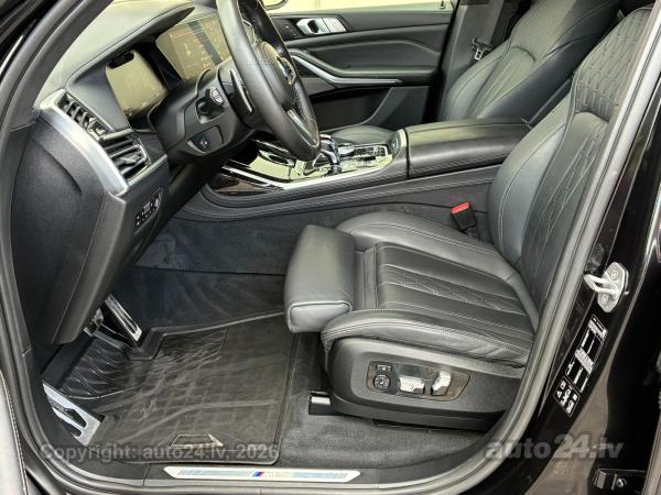 Melns BMW X7 2019 Tartu, ar dzinēja tilpumu 3.00 L un nobraukumu 198 tūkst. km par 46900 €, foto 9 vietnē AUTOMOTO.COM.LV