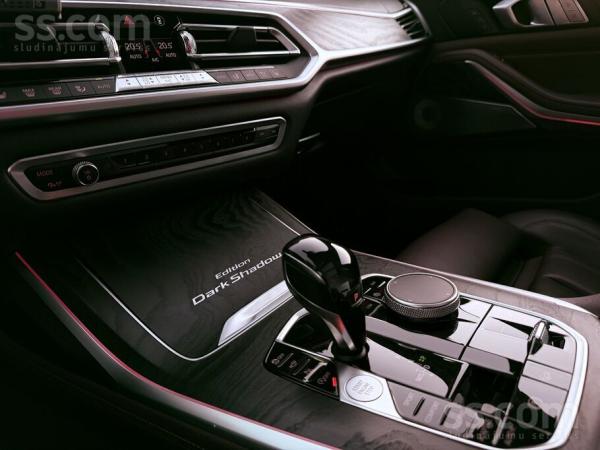 BMW X7 2019 RÄ«ga vietnÄ Melns BMW X7 2019 RÄ«ga, ar dzinÄja tilpumu 3.00 L un nobraukumu 183 tÅ«kst. km par 49900 ā¬, foto 11 vietnÄ AUTOMOTO.COM.LV