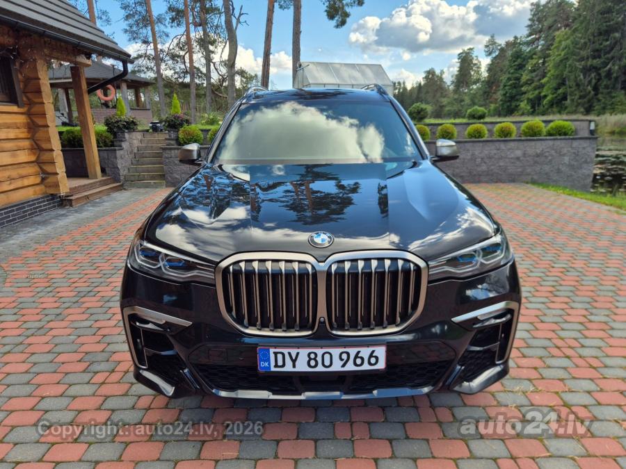 Black BMW X7 2019 in Tallinn, with an engine capacity of 3.00 L and mileage of 197 thousand km for 52000 €, photo 1 on AUTOMOTO.COM.LV