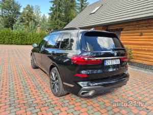 Black BMW X7 2019 in Tallinn, with an engine capacity of 3.00 L and mileage of 197 thousand km for 52000 €, photo 5 on AUTOMOTO.COM.LV