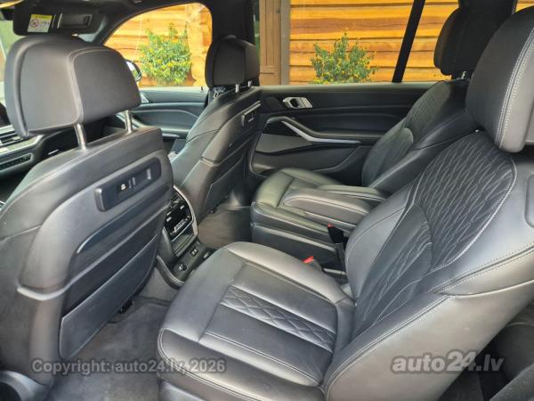 БМВ X7 2019 в Таллин на AUTOMOTO.COM.LV Черный БМВ X7 2019 в Таллин, объемом двигателя 3.00 л и пробегом 197 тыс. км за 52000 €, фото 9 на AUTOMOTO.COM.LV