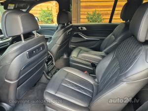 Black BMW X7 2019 in Tallinn, with an engine capacity of 3.00 L and mileage of 197 thousand km for 52000 €, photo 9 on AUTOMOTO.COM.LV