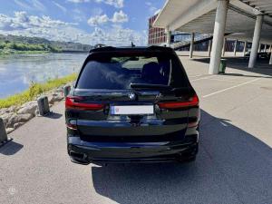 Melns BMW X7 2019 Kauņa, ar dzinēja tilpumu 2.99 L un nobraukumu 161 tūkst. km par 51999 €, foto 3 vietnē AUTOMOTO.COM.LV