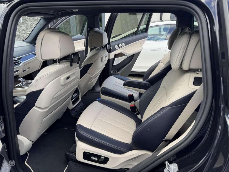 Melns BMW X7 2019 Kauņa, ar dzinēja tilpumu 2.99 L un nobraukumu 161 tūkst. km par 51999 €, foto 16 vietnē AUTOMOTO.COM.LV