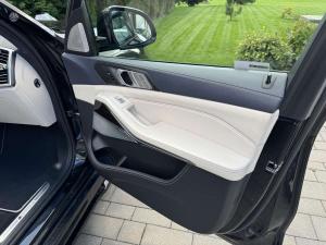 Melns BMW X7 2019 Kauņa, ar dzinēja tilpumu 2.99 L un nobraukumu 161 tūkst. km par 51999 €, foto 18 vietnē AUTOMOTO.COM.LV
