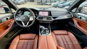 Black BMW X7 2019 in Tallinn, with an engine capacity of 3.00 L and mileage of 89 thousand km for 49900 €, photo 9 on AUTOMOTO.COM.LV