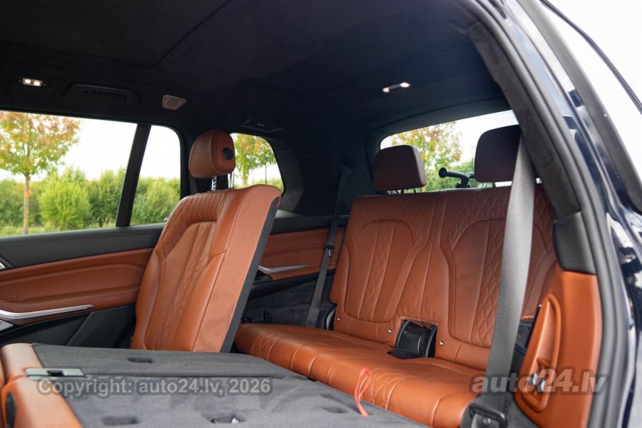 Черный БМВ X7 2019 в Тарту, объемом двигателя 3.00 л и пробегом 171 тыс. км за 45900 €, фото 19 на AUTOMOTO.COM.LV