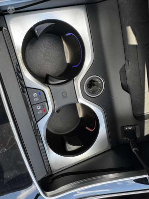 Black BMW X7 2019 in Vilnius, with an engine capacity of 3.00 L and mileage of 178 thousand km for 45990 €, photo 16 on AUTOMOTO.COM.LV