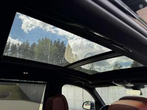 Black BMW X7 2019 in Vilnius, with an engine capacity of 3.00 L and mileage of 178 thousand km for 45990 €, photo 19 on AUTOMOTO.COM.LV