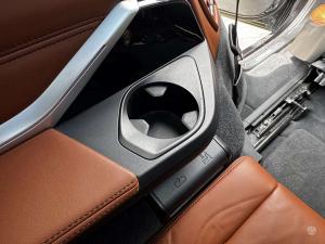 Black BMW X7 2019 in Vilnius, with an engine capacity of 3.00 L and mileage of 178 thousand km for 45990 €, photo 26 on AUTOMOTO.COM.LV