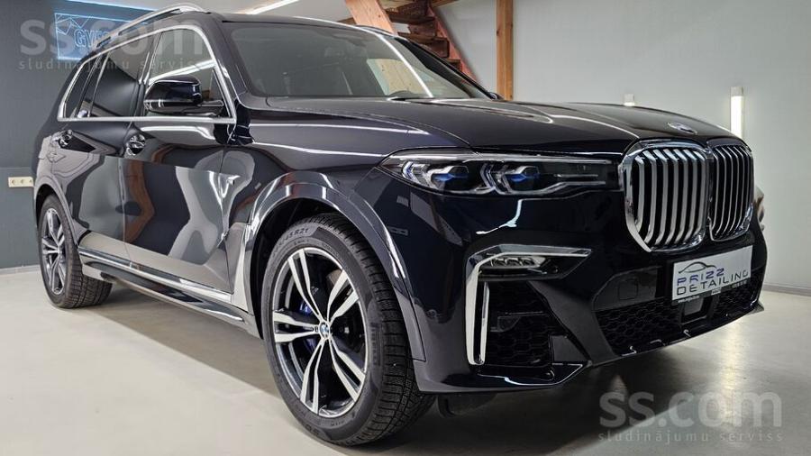 Black BMW X7 2019 in Tallinn, with an engine capacity of 3.00 L and mileage of 67 thousand km for 69995 €, photo 4 on AUTOMOTO.COM.LV