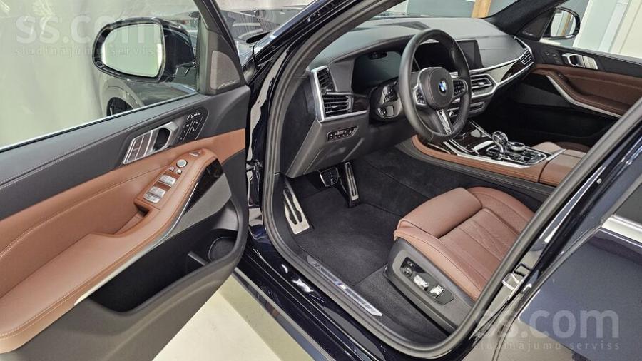 Black BMW X7 2019 in Tallinn, with an engine capacity of 3.00 L and mileage of 67 thousand km for 69995 €, photo 7 on AUTOMOTO.COM.LV