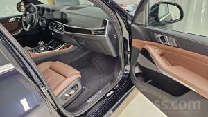 Black BMW X7 2019 in Tallinn, with an engine capacity of 3.00 L and mileage of 67 thousand km for 69995 €, photo 12 on AUTOMOTO.COM.LV