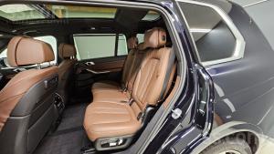 Black BMW X7 2019 in Tallinn, with an engine capacity of 3.00 L and mileage of 67 thousand km for 69995 €, photo 14 on AUTOMOTO.COM.LV