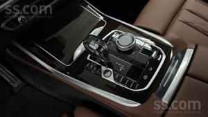 Black BMW X7 2019 in Tallinn, with an engine capacity of 3.00 L and mileage of 67 thousand km for 69995 €, photo 26 on AUTOMOTO.COM.LV