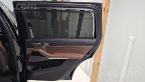 Black BMW X7 2019 in Tallinn, with an engine capacity of 3.00 L and mileage of 67 thousand km for 69995 €, photo 30 on AUTOMOTO.COM.LV
