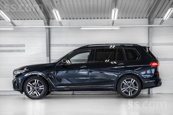 Melns BMW X7 2020 Tukums, ar dzinēja tilpumu 3.00 L un nobraukumu 0 tūkst. km par 63500 €, foto 4 vietnē AUTOMOTO.COM.LV