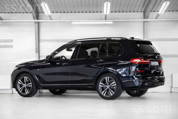 Melns BMW X7 2020 Tukums, ar dzinēja tilpumu 3.00 L un nobraukumu 0 tūkst. km par 63500 €, foto 5 vietnē AUTOMOTO.COM.LV