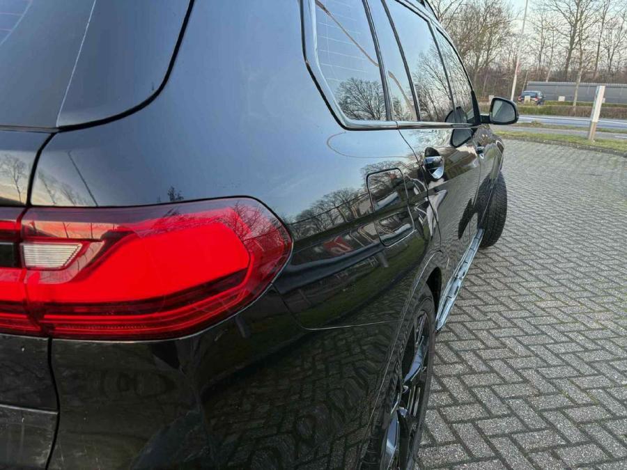 Melns BMW X7 2020 Marijampole, ar dzinēja tilpumu 2.99 L un nobraukumu 198 tūkst. km par 42950 €, foto 10 vietnē AUTOMOTO.COM.LV